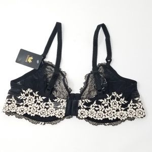 Wacoal | Intimates & Sleepwear | Wacoal Embrace Lace Underwire Bra ...